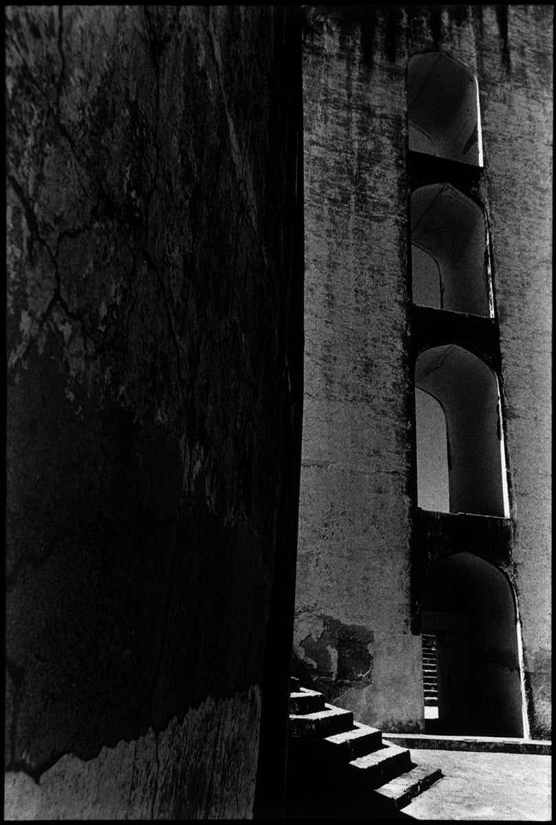 Simon Chaput: Jantar Mantar 22 – 28 Vignon Street